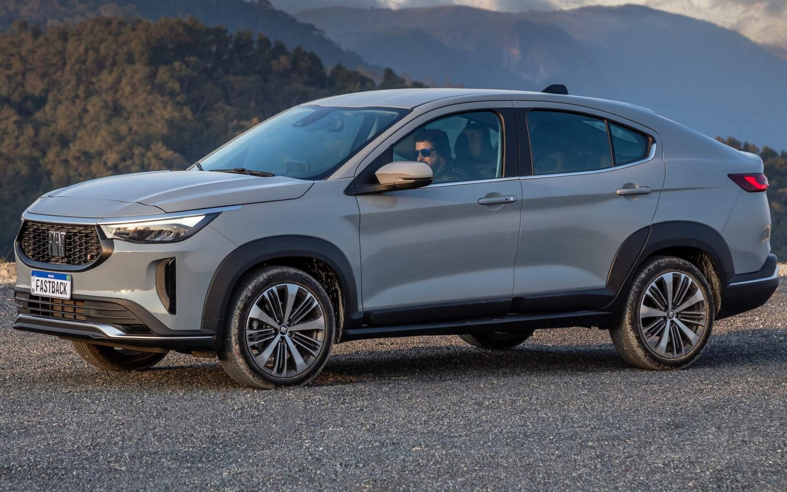 Os 10 SUVs automáticos mais baratos atualizado 2023