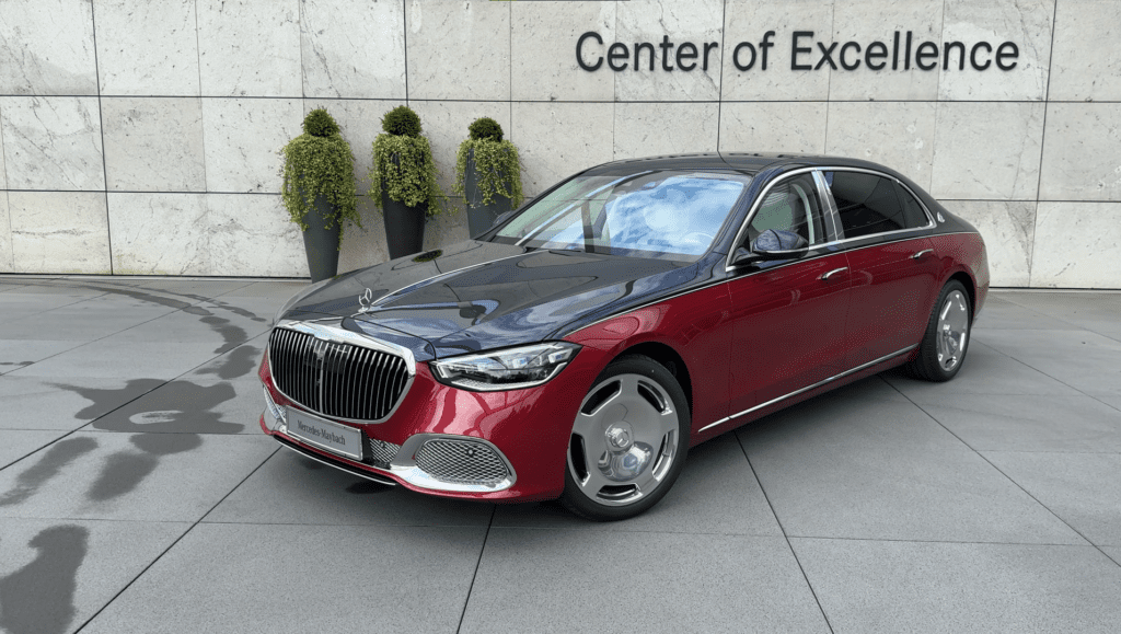 Conheça o Mercedes Maybach S680 V12: Uma Jóia Automotiva