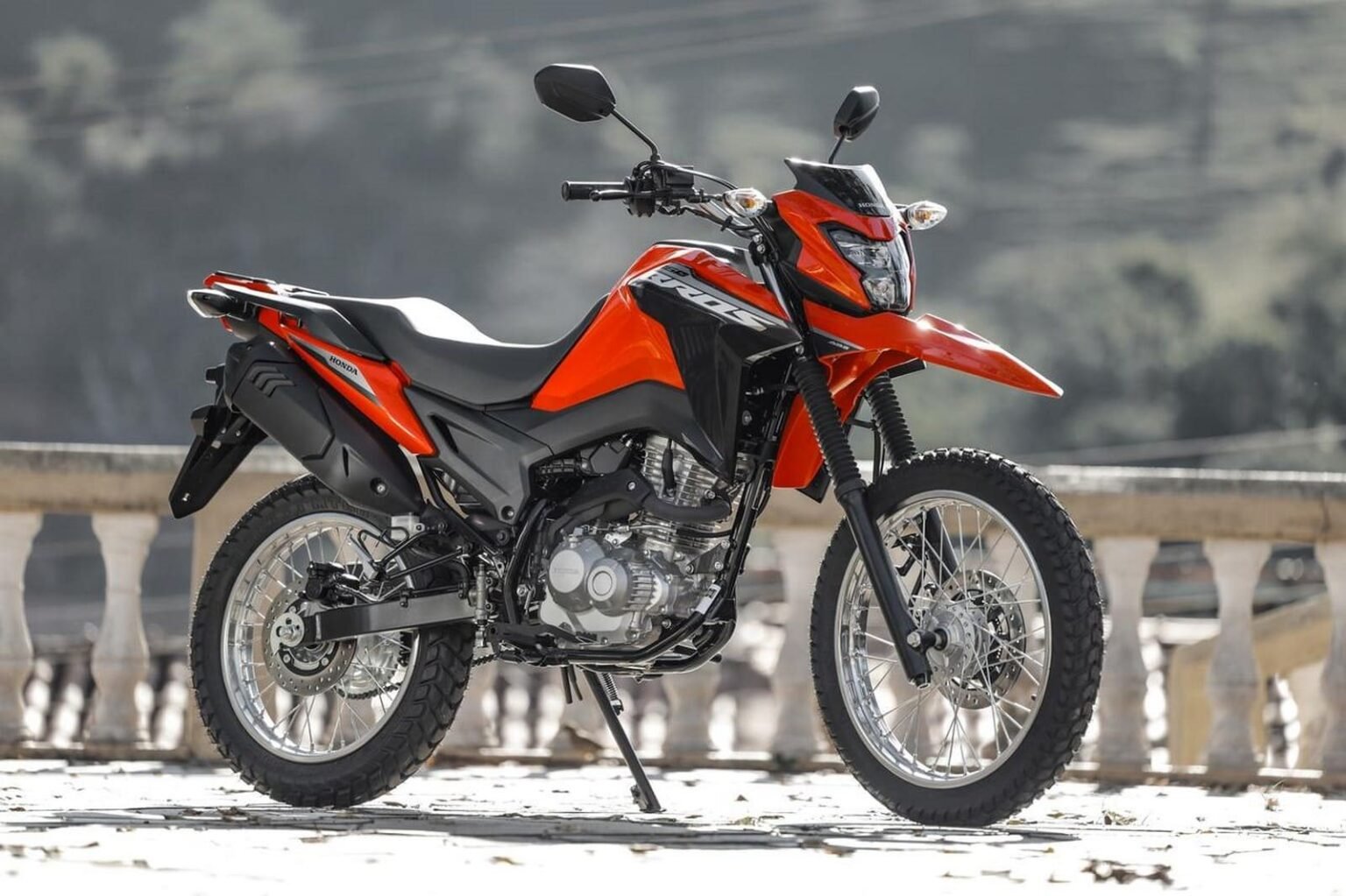 Honda NXR 160 Bros 2025: A Trail Perfeita para Aventura