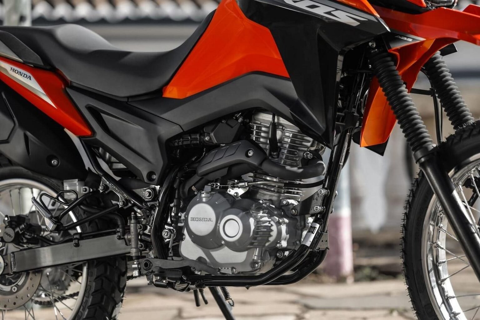 Honda NXR 160 Bros 2025: A Trail Perfeita para Aventura
