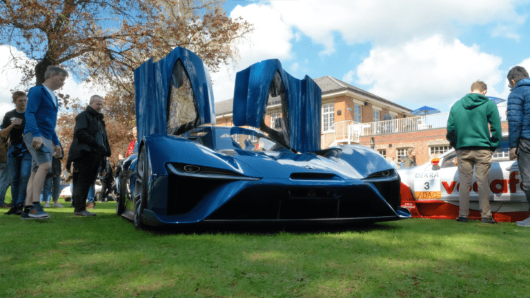 Nio EP9: Potência e Inovação em um Superesportivo Elétrico