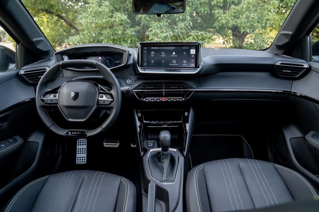 Peugeot 208 2025: Tudo Sobre o Novo Design e Motores