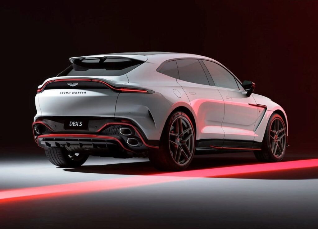 Aston Martin DBX S 2026: O SUV Mais Poderoso do Mundo?